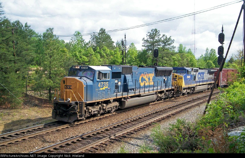 CSX 4735 leads Q406